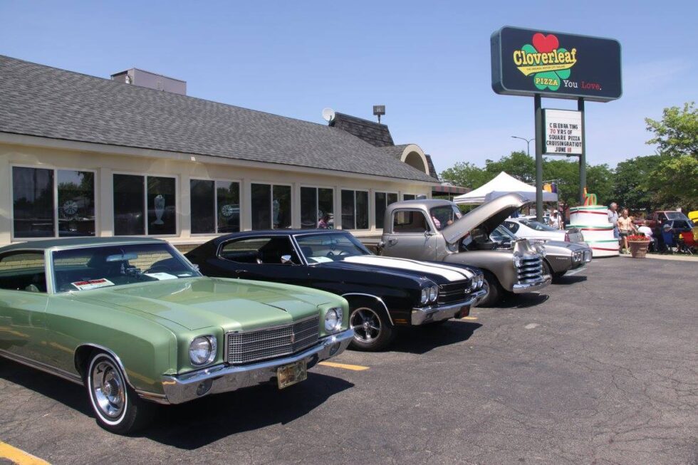 Cloverleaf Eastpointe, MI › Cloverleaf Bar & Restaurant